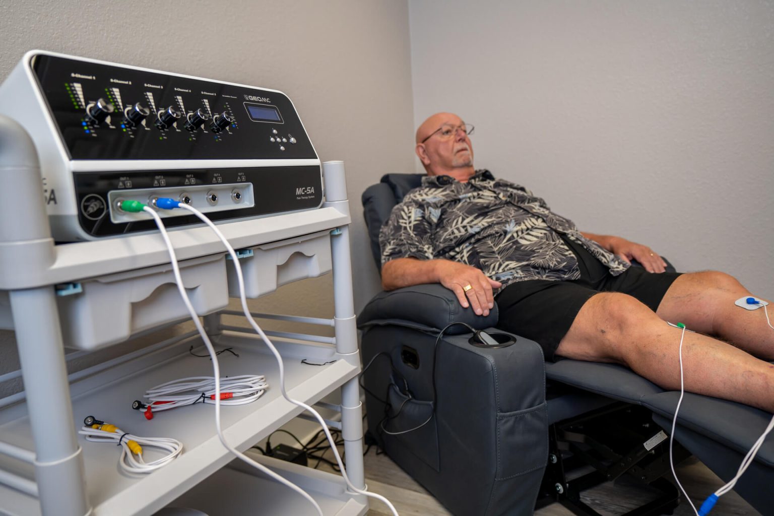 Calmare Scrambler Therapy in Fort Myers & Cape Coral | Nerve Pain Solutions